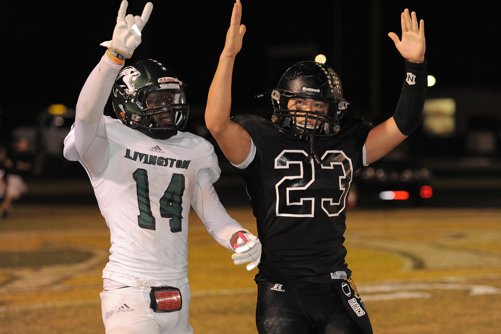 Vidor beats Livingston to clinch playoff berth