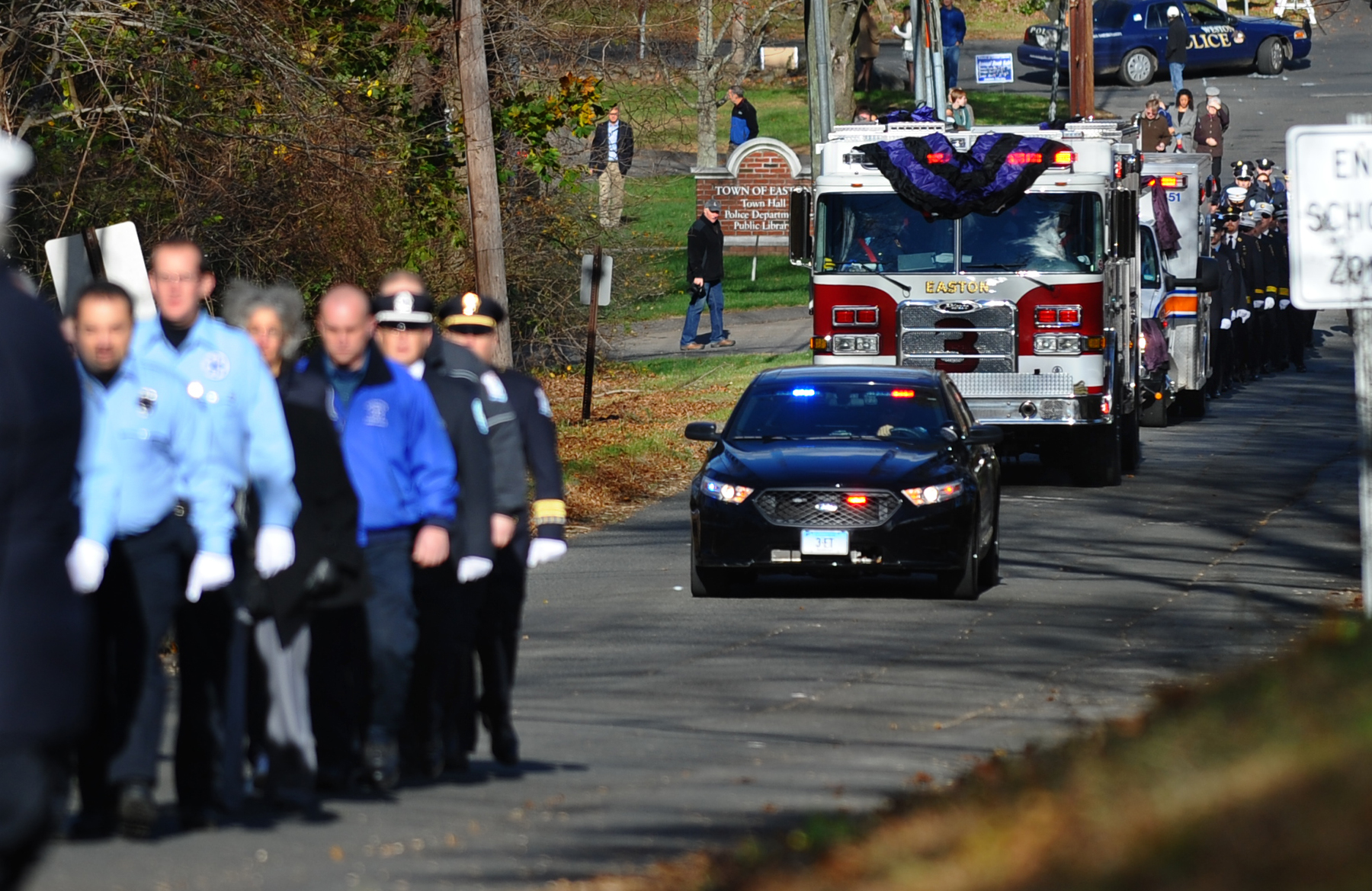 Hundreds pay tribute to fallen firefighter