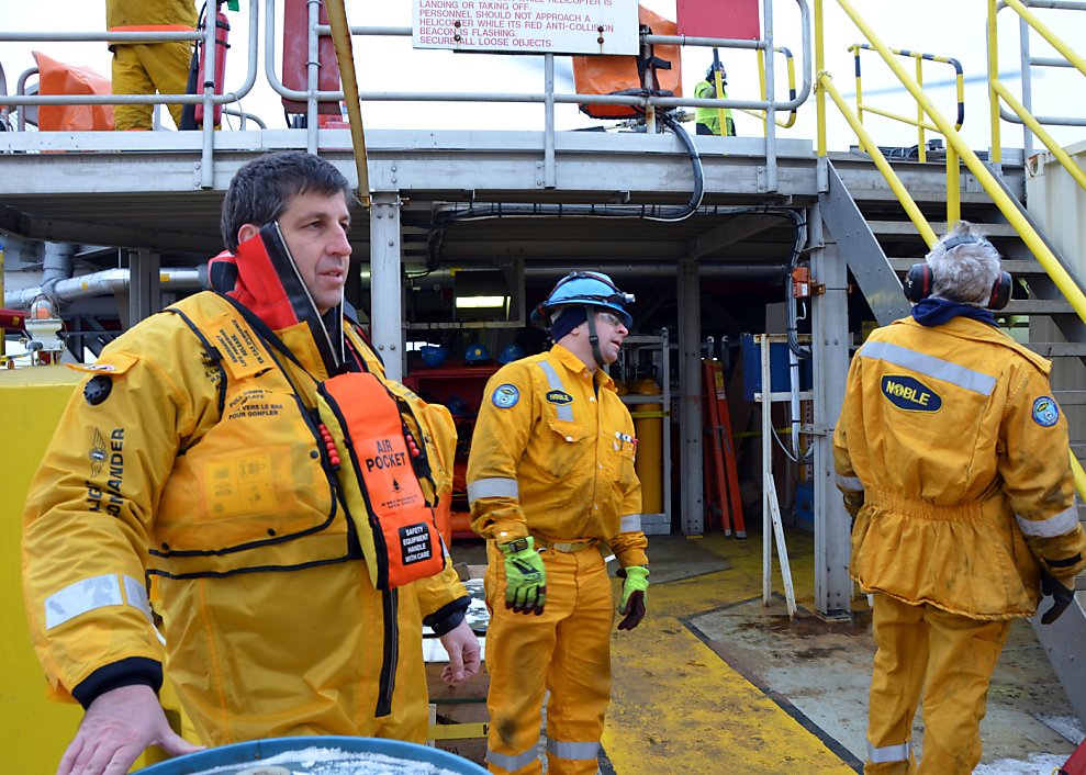 Arctic oil drilling takes 1st steps