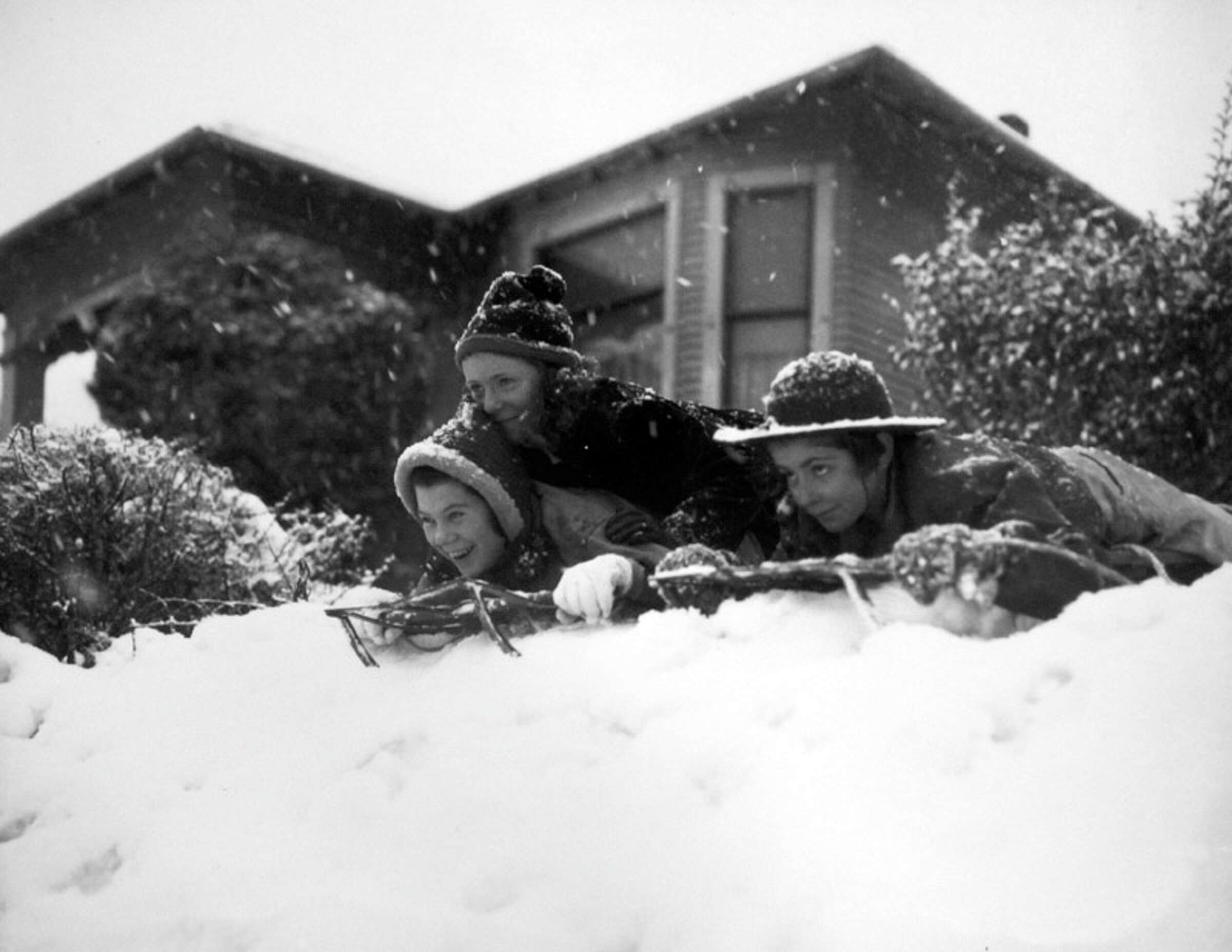 PHOTOS: The 1940s snowstorm that stopped Seattle