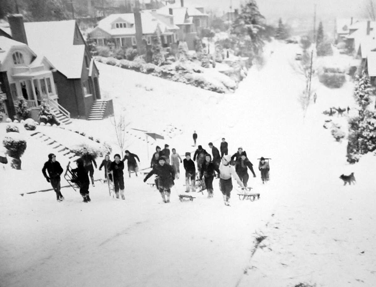 PHOTOS: The 1940s snowstorm that stopped Seattle