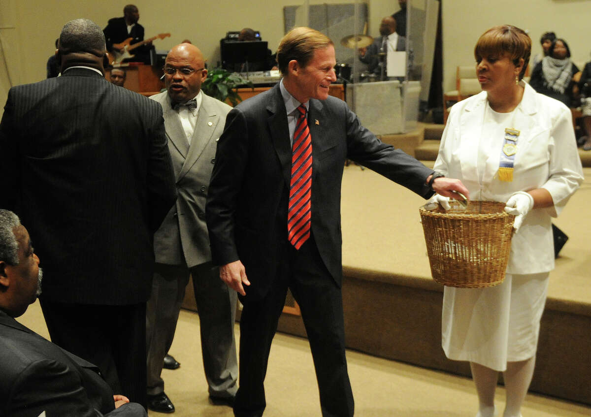 Sharpton to Bridgeport crowd: You must vote