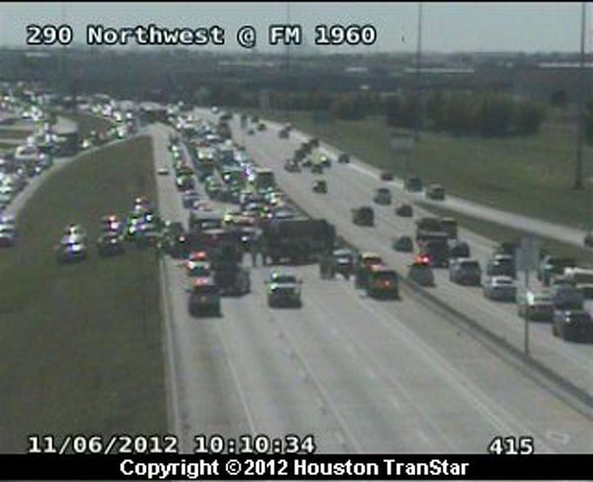 US 290 reopens after crash near FM 1960