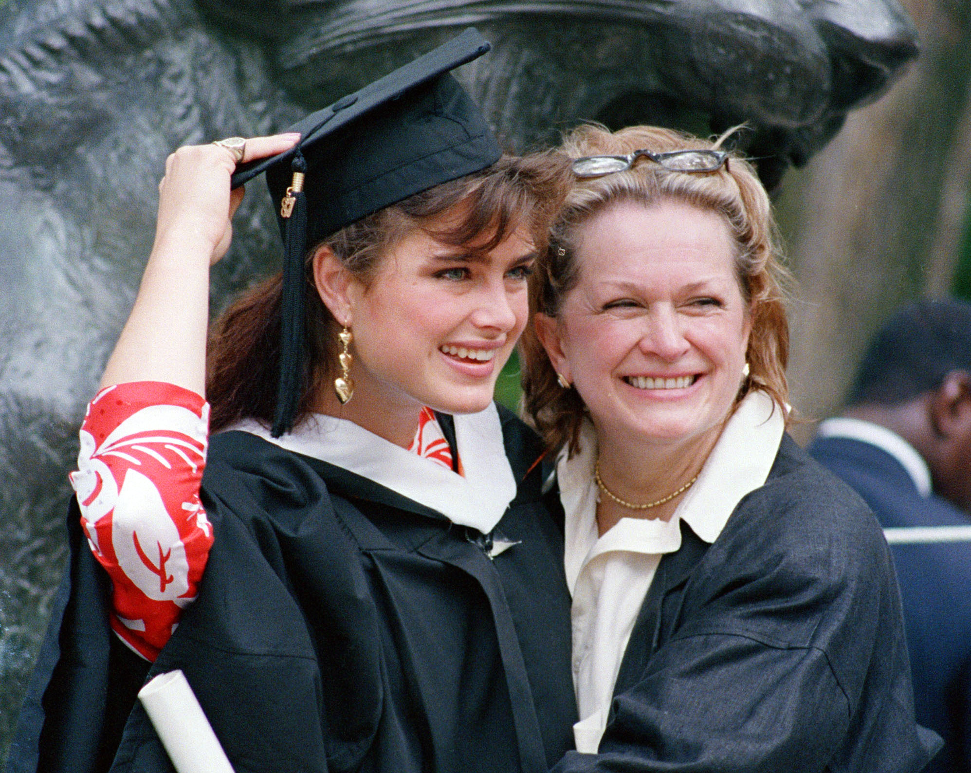 People: Brooke Shields' mom, manager dies