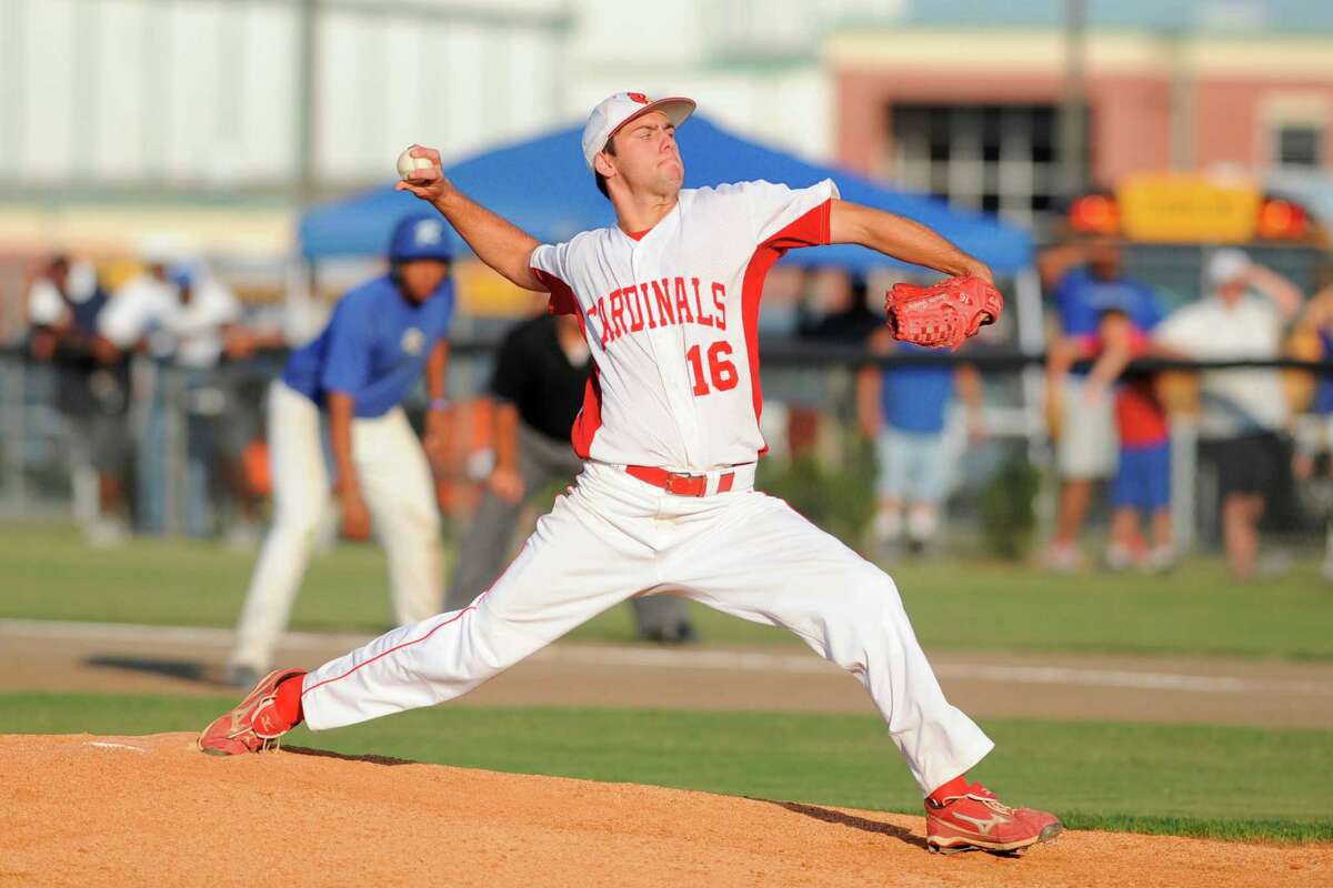 Bridge City pitcher commits to ULL