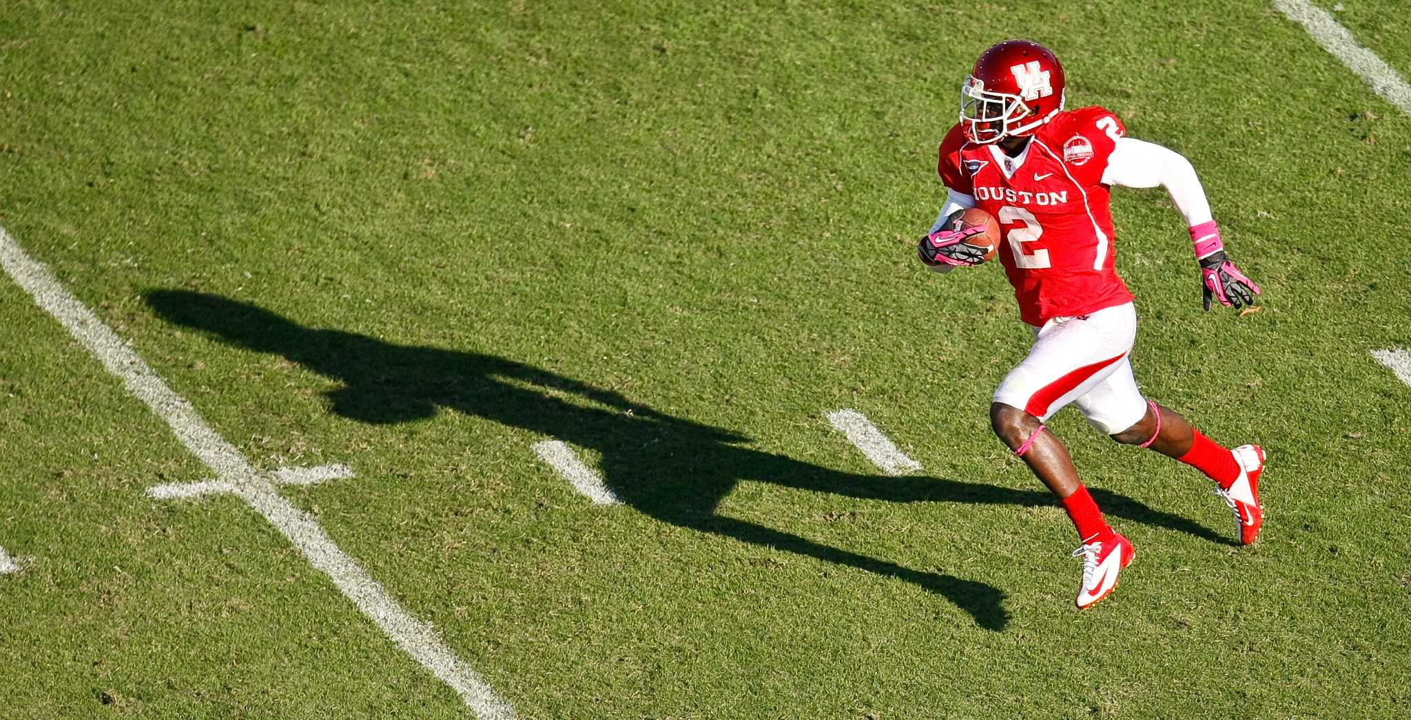 UH’s Hayden shows off speedy recovery to NFL scouts