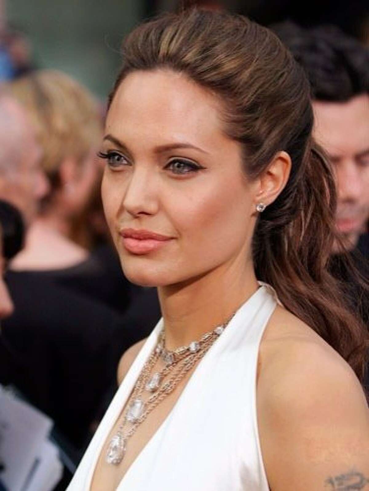 The 50 most iconic beauty looks of all time