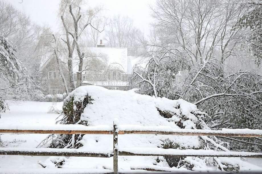Snow hits Northeast rebounding from Superstorm Sandy - SFGATE