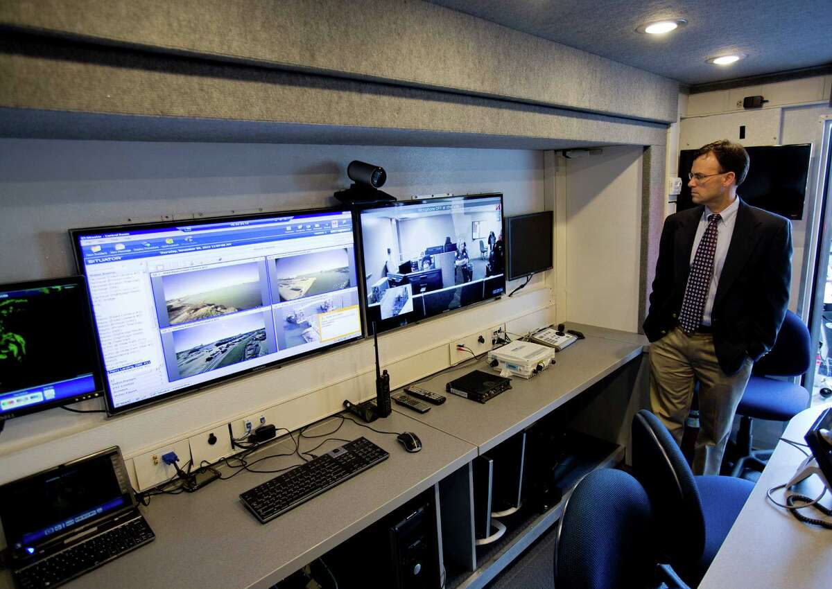 'Ring of steel' taking shape at port