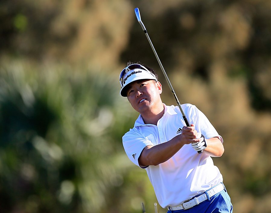 Golf roundup, Nov. 9