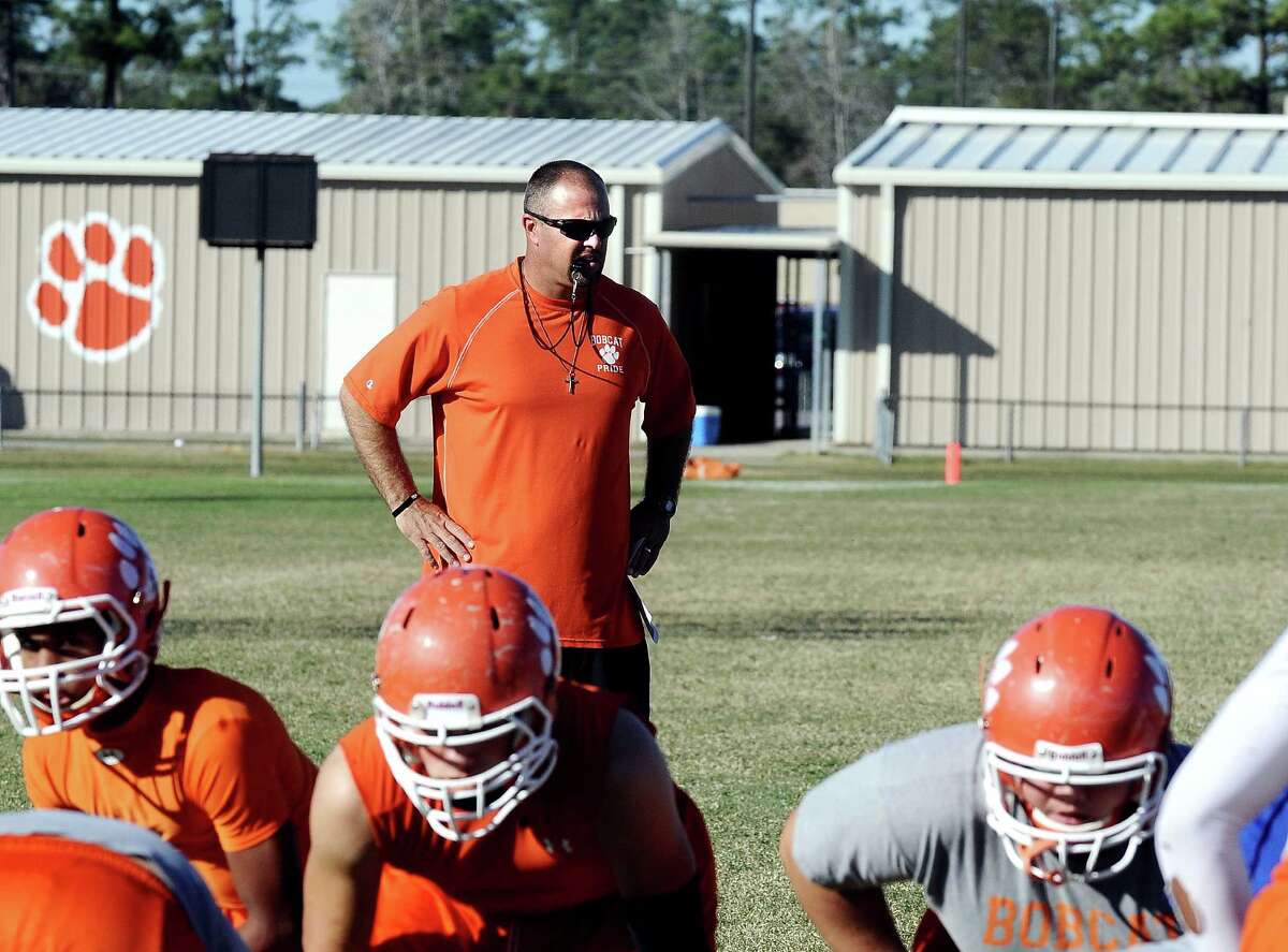 Orangefield coach faces former school with playoff spot at stake