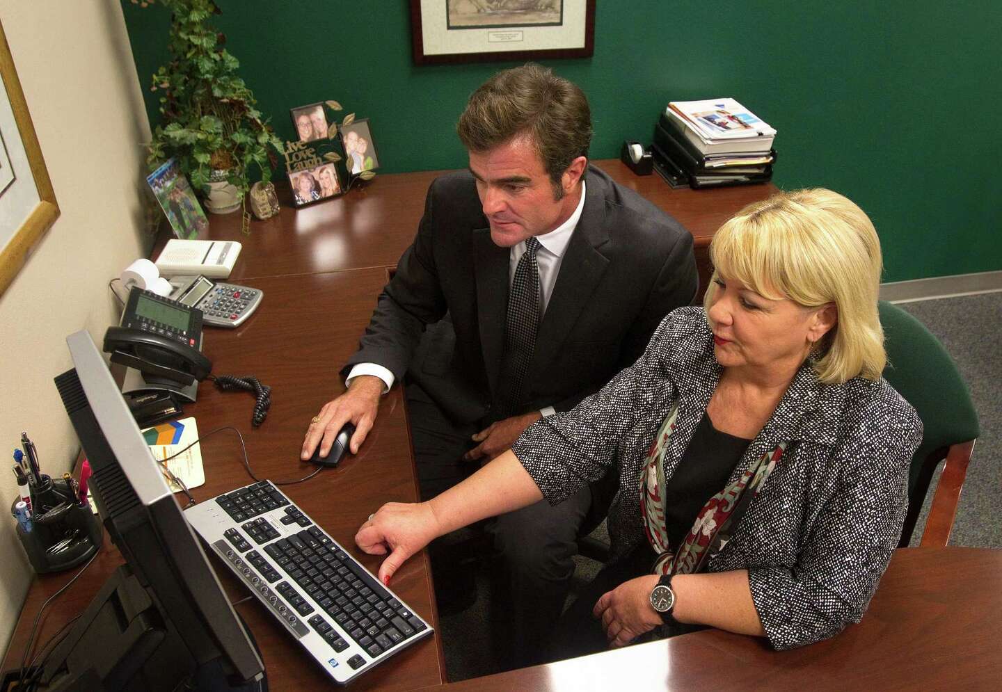 No. 1 midsize company: Edward Jones Investments
