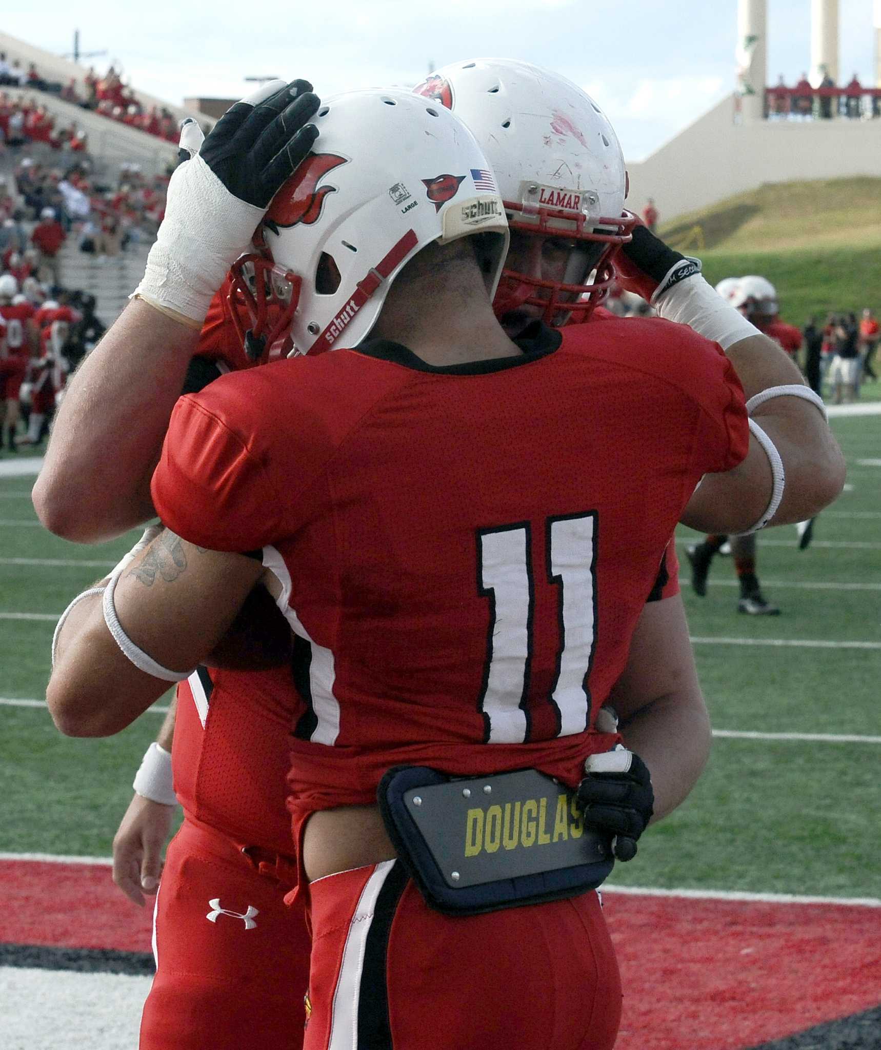 Woodard calls out quitters after Lamar win