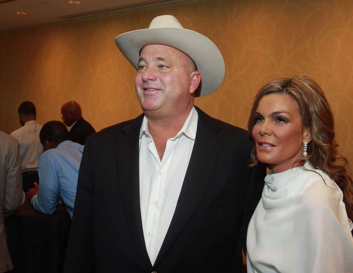 Earl Campbell headlines at the 2012 Waggoner Foundation Speaker Series ...