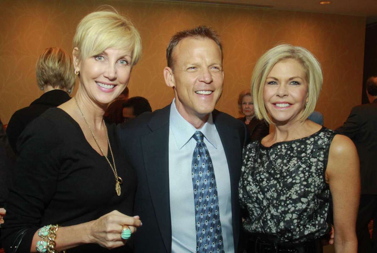 Earl Campbell headlines at the 2012 Waggoner Foundation Speaker Series ...