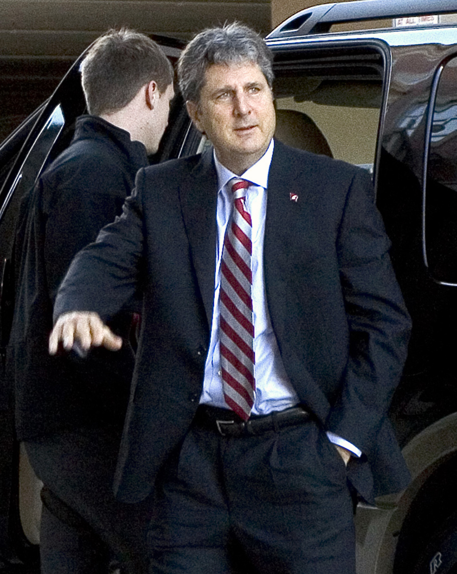 College report: Leach denies abuse allegation