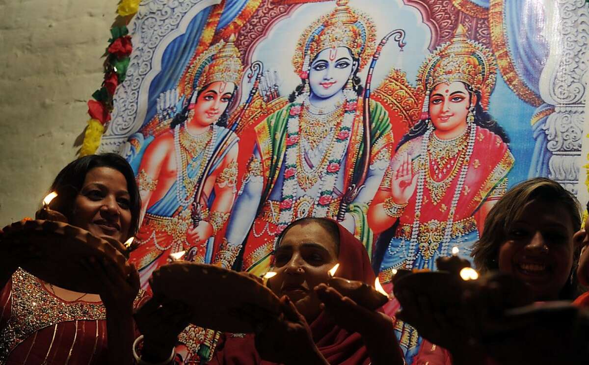 Pakistani Hindus celebrate Diwali