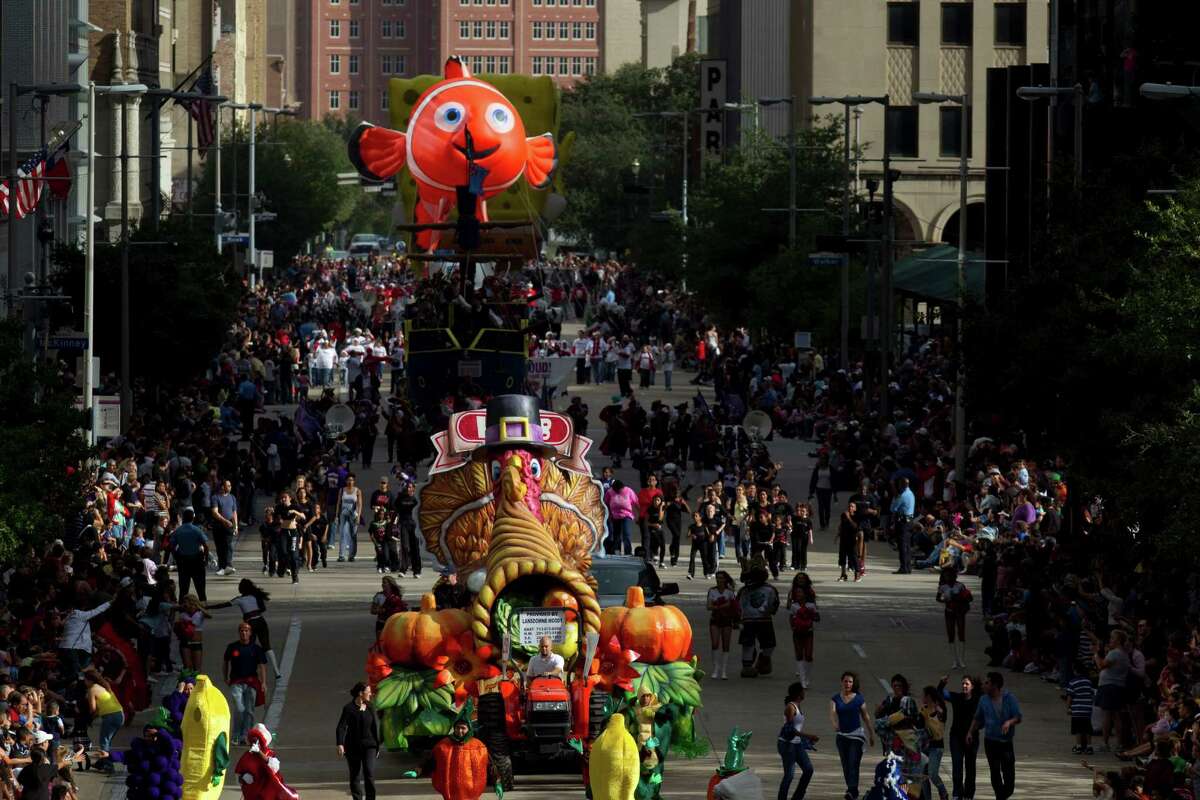 Thanksgiving Day parade kicks off Thursday. Here's the route.