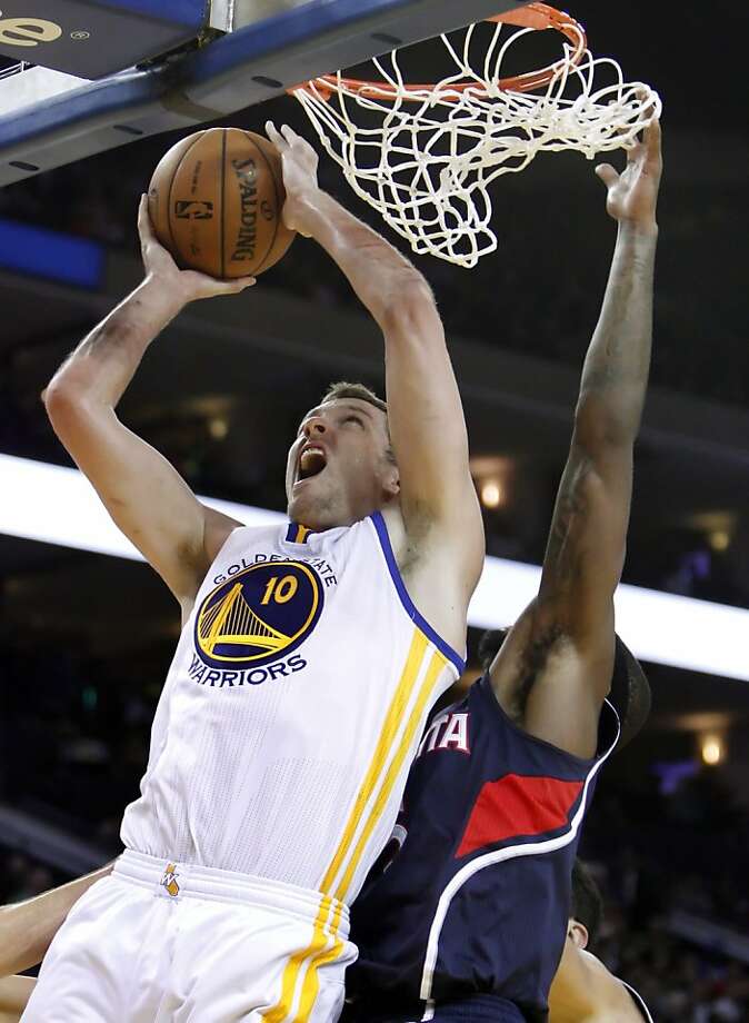 Barnes lifts Warriors past Hawks - SFGATE