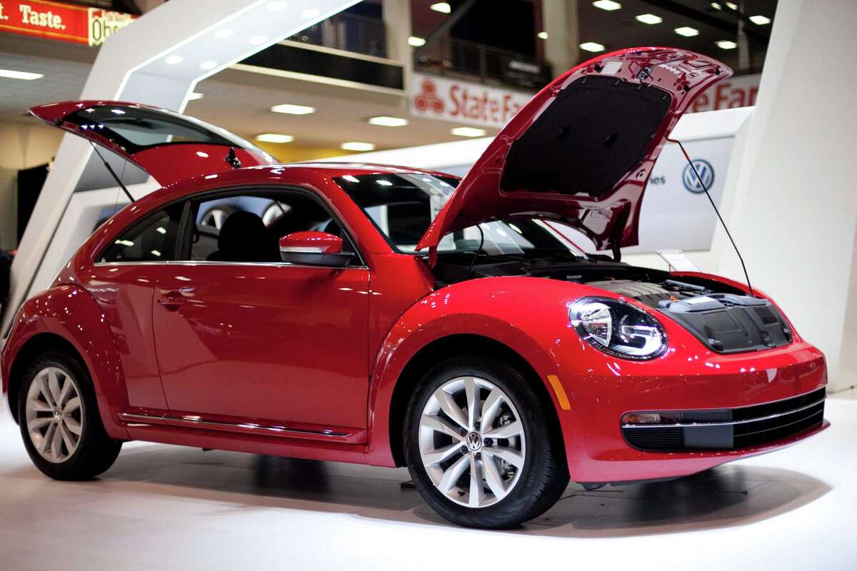 Seattle Auto Show offers eye candy, geek appeal