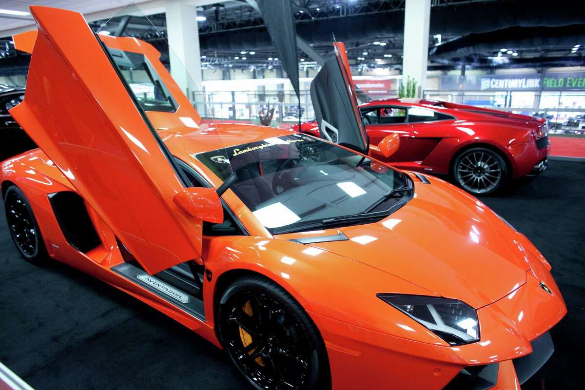 Seattle Auto Show offers eye candy, geek appeal