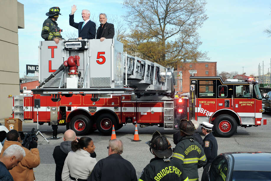 Bridgeport gets new $1.1 million fire truck - Connecticut Post