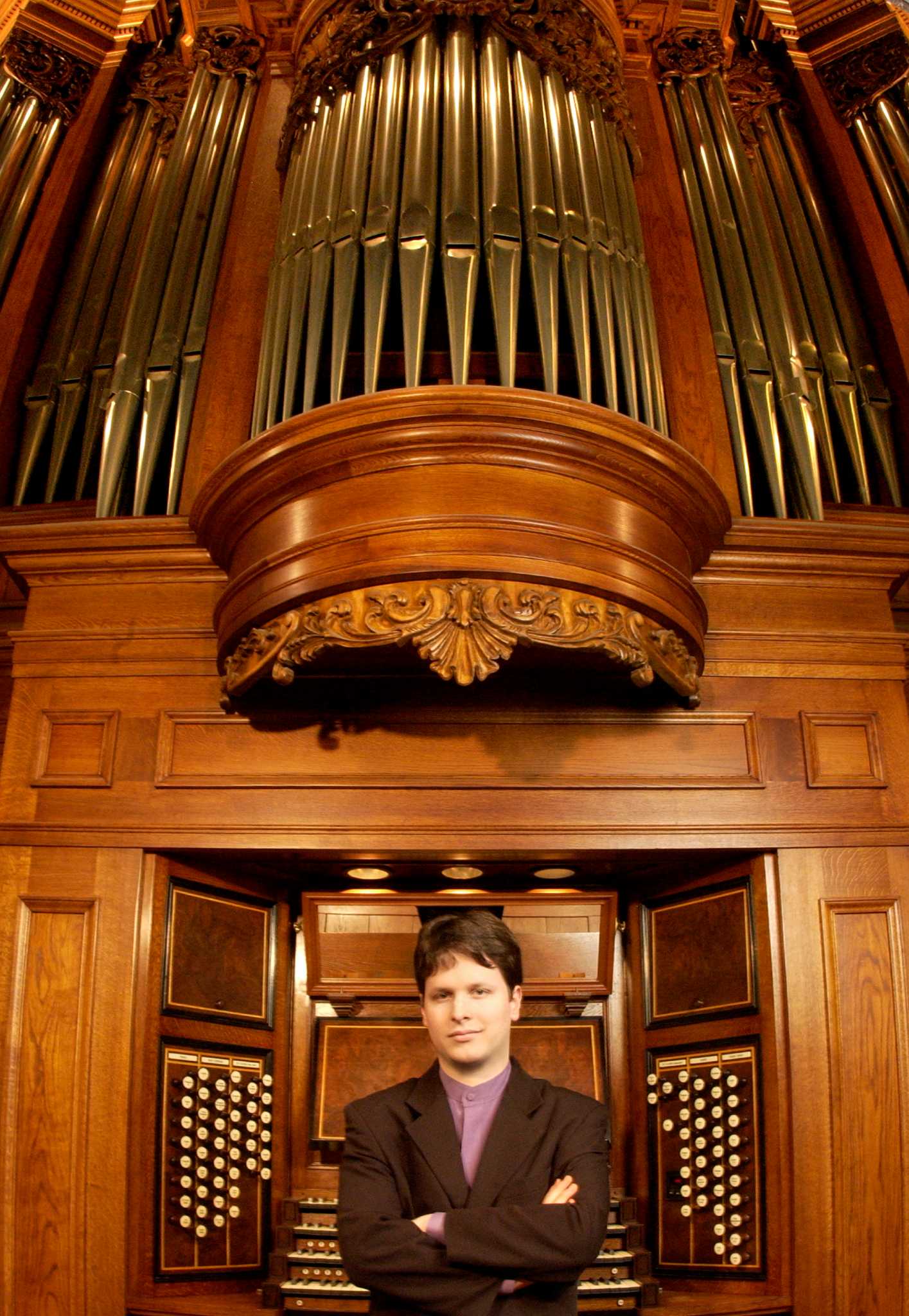 Organist says glory isn't just for Sundays