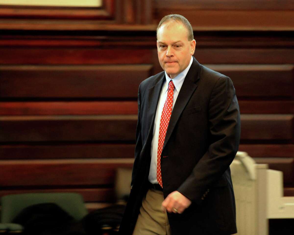 Lawyers set the tone in ballot fraud retrial