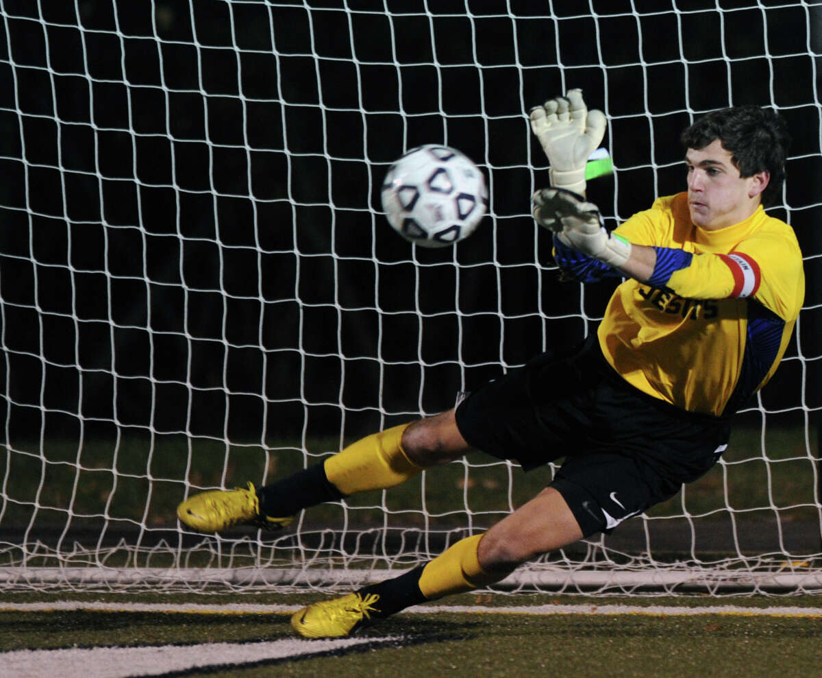 Fairfield Prep beats Greenwich 7-5 in PKs to reach Class LL boys soccer ...