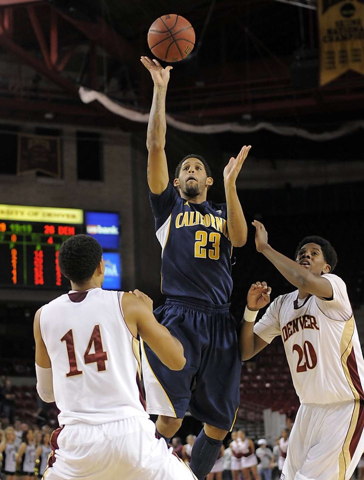 Crabbe reaches 1,000 mark in Cal victory
