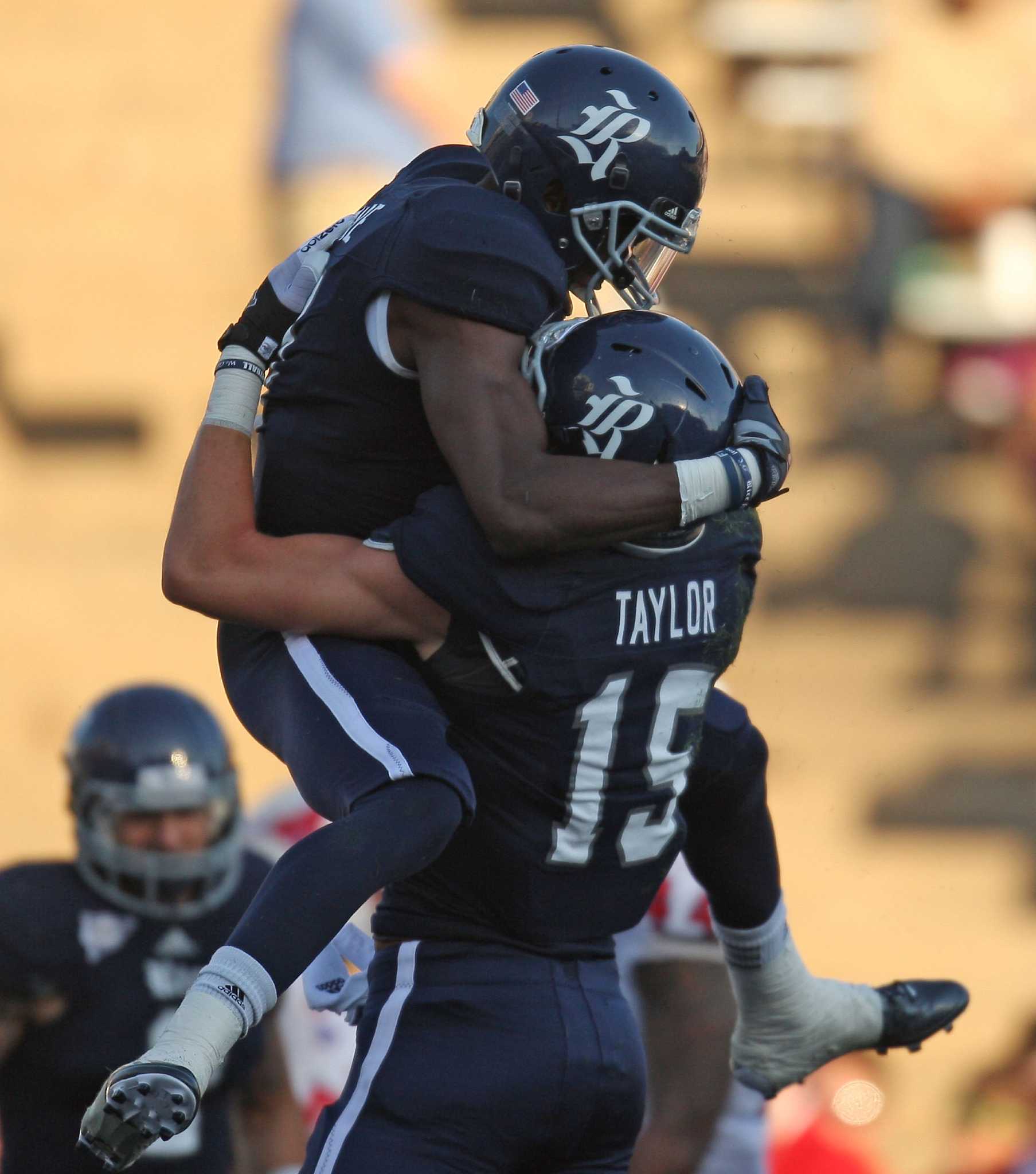 Rice’s surge leads it past UTEP, to bowl eligibilty