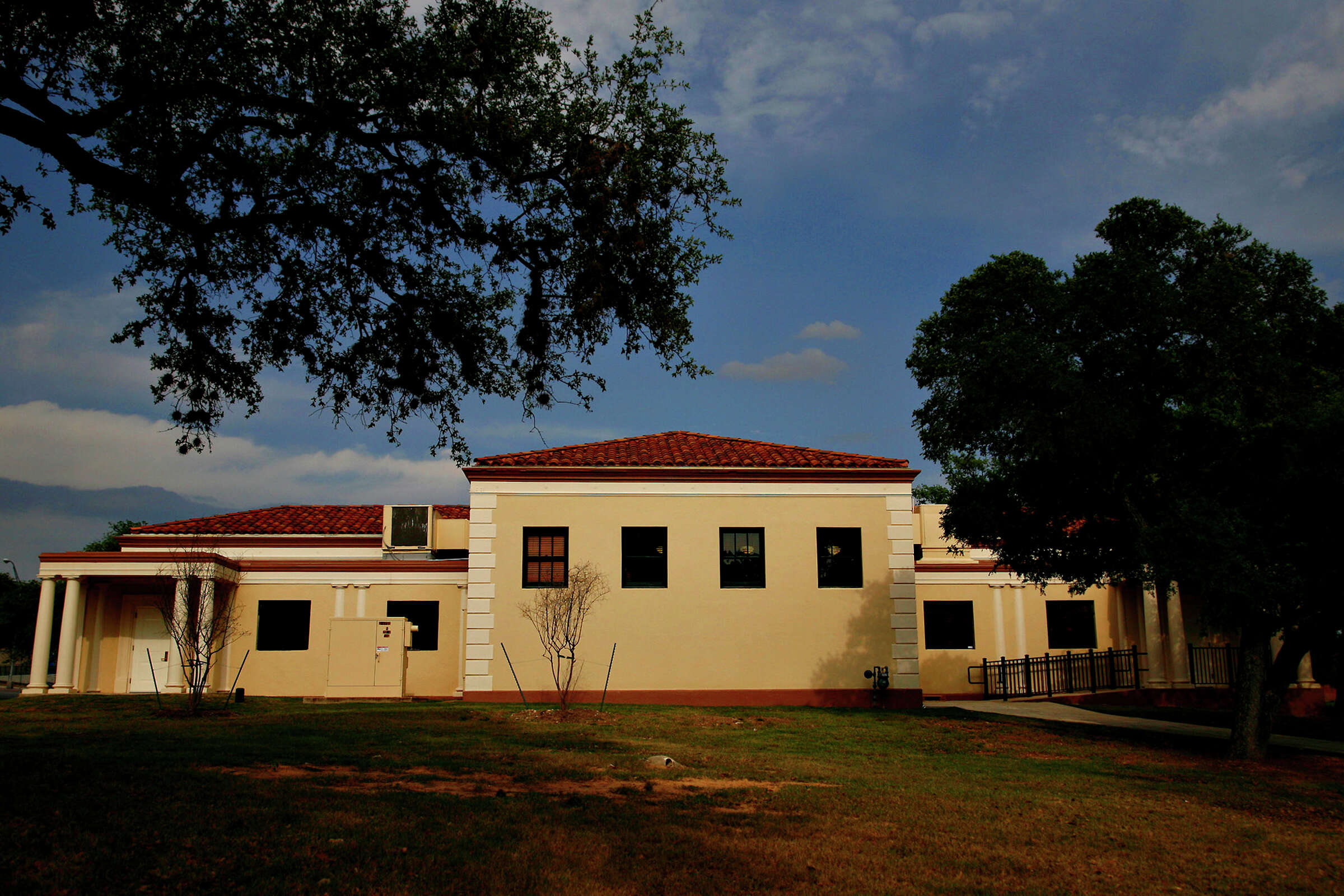 Cityscape: San Pedro Library