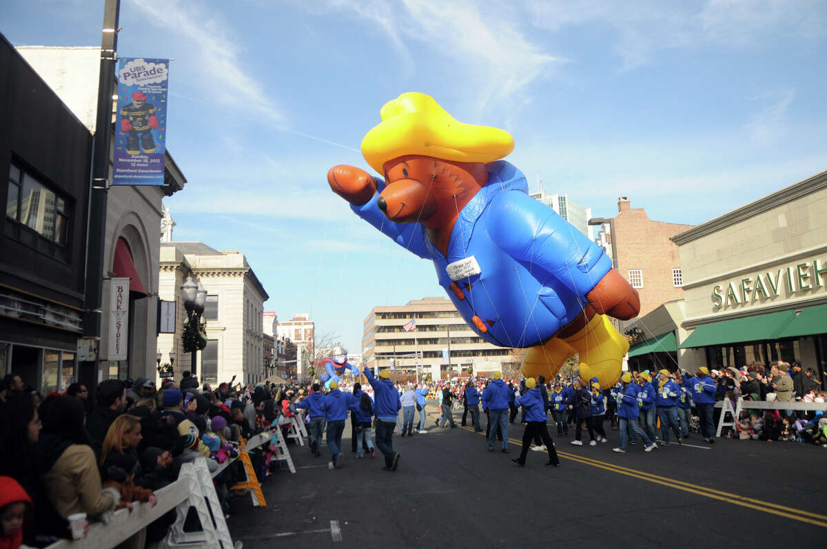 Balloon parade launches area crowds into the holiday season