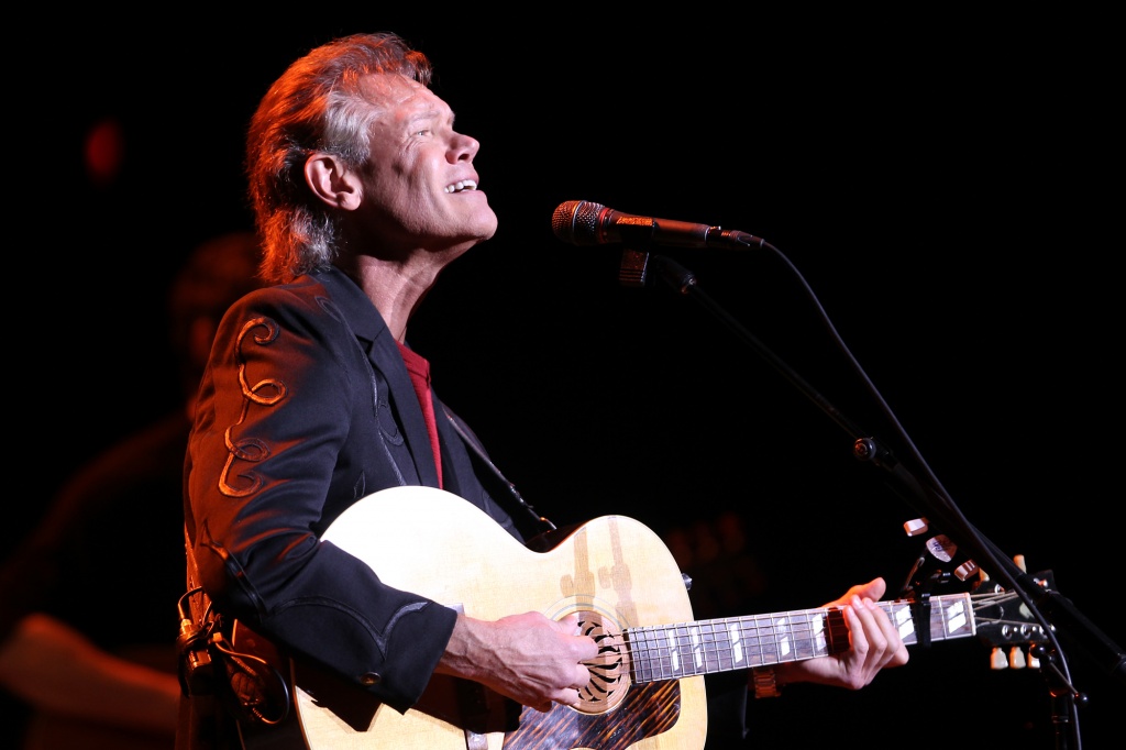 Randy Travis in concert
