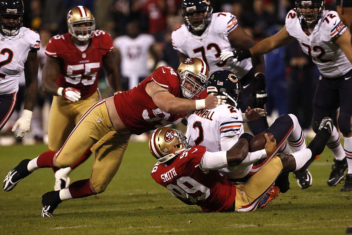 49ers' Kaepernick thrives in 1st start
