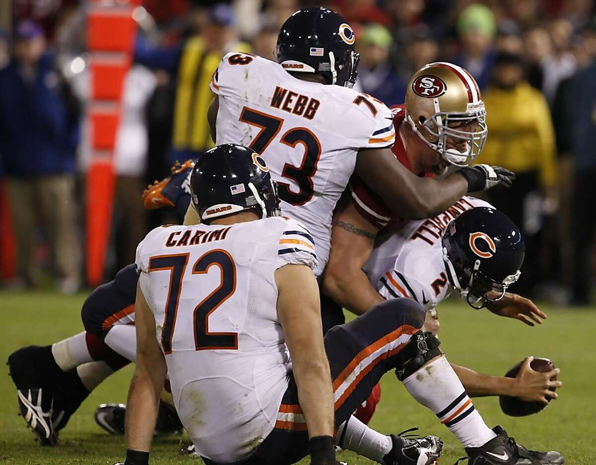 49ers' Kaepernick thrives in 1st start