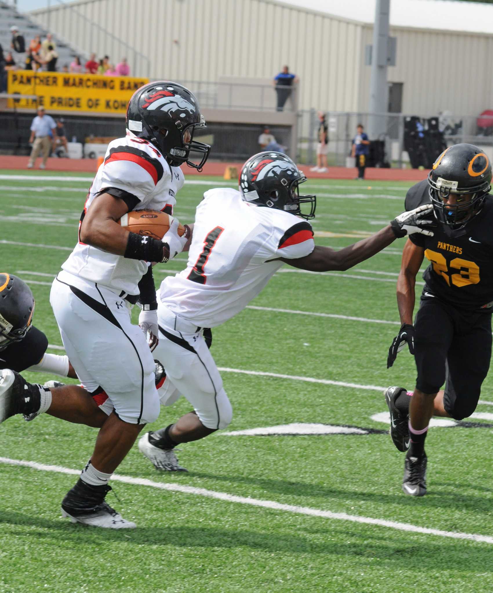 Football: Westfield Mustangs staying at full gallop