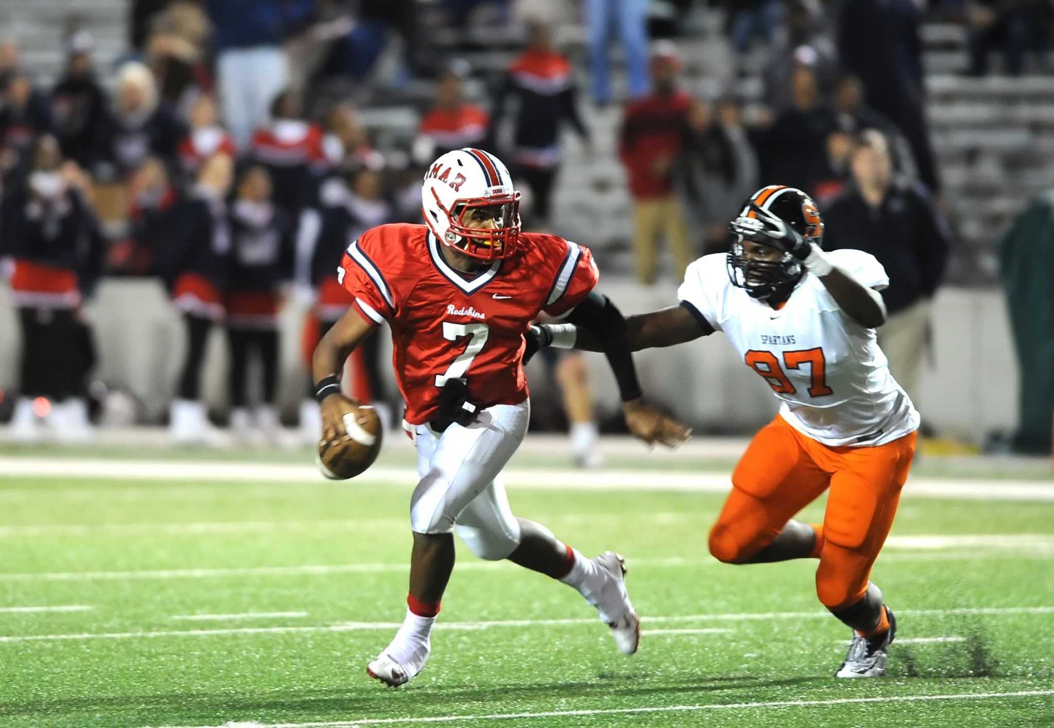Football: Lamar carries banner for HISD