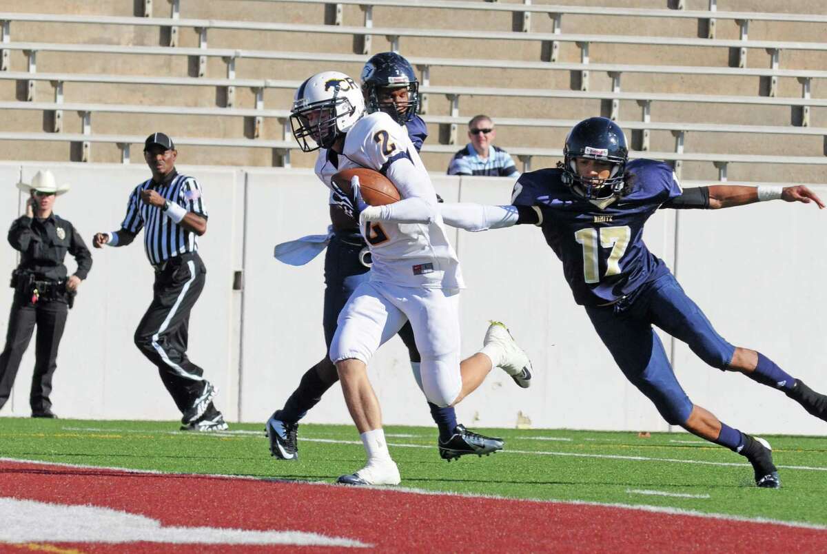 Football: Cy Ranch goes for two against Memorial