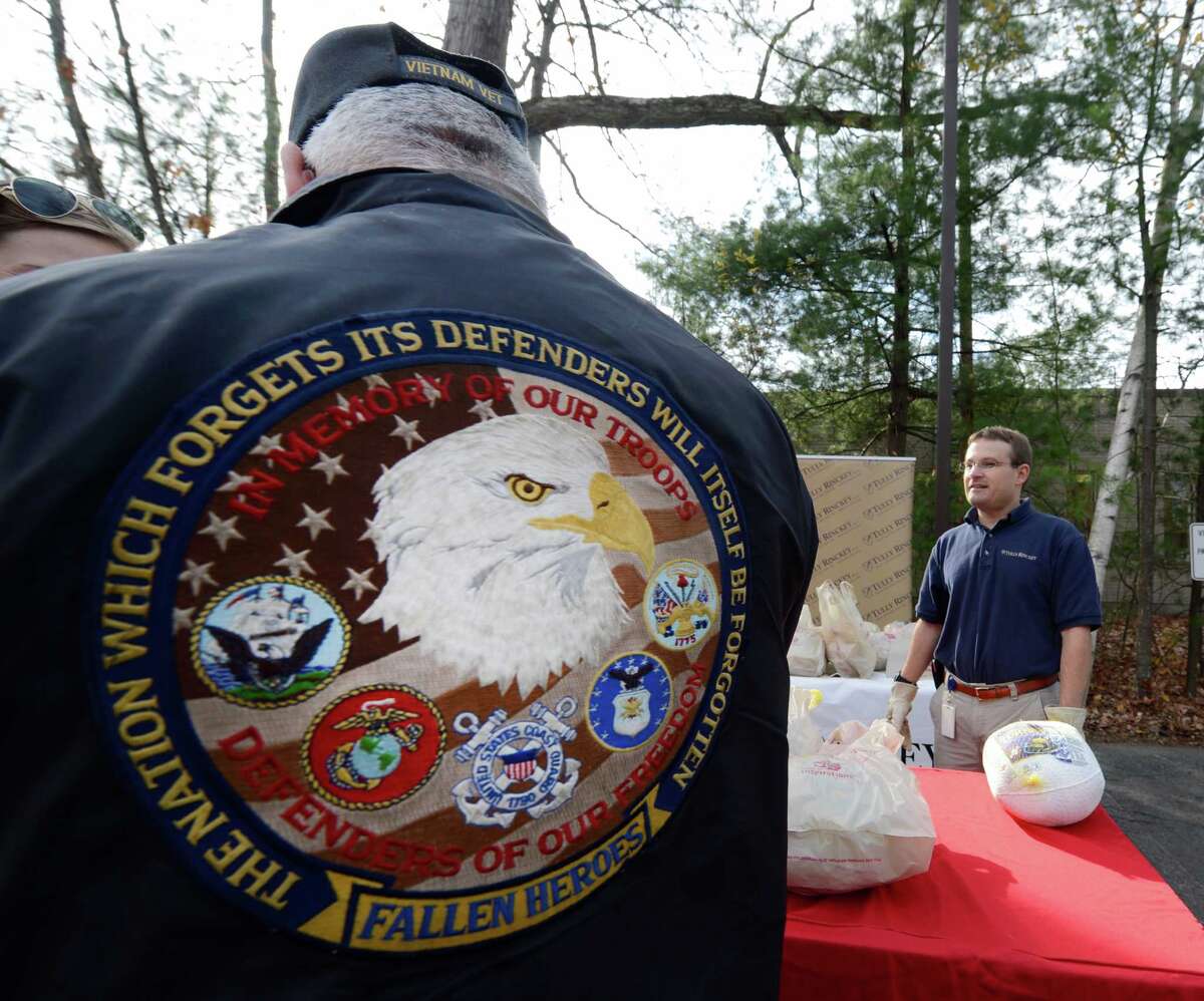 Photos: Turkeys for veterans
