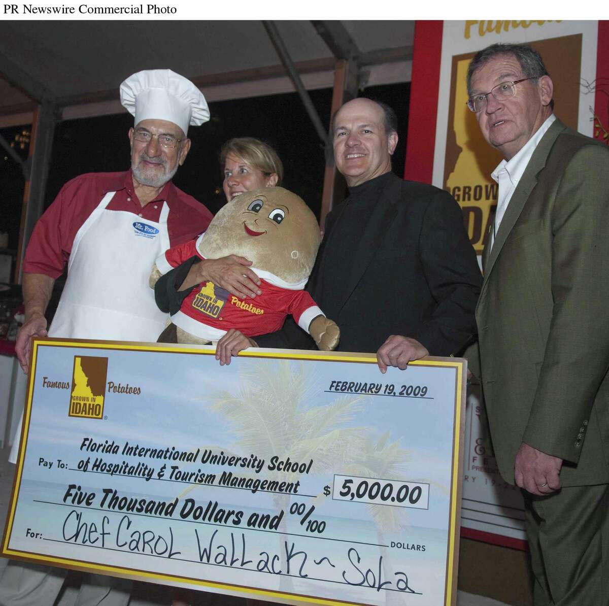 TV chef 'Mr. Food,' at 81