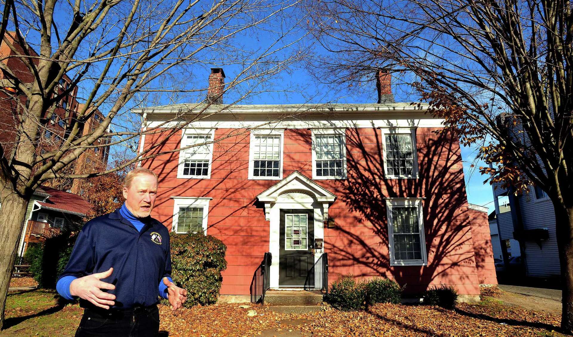 Residents ask city not to sell historic home