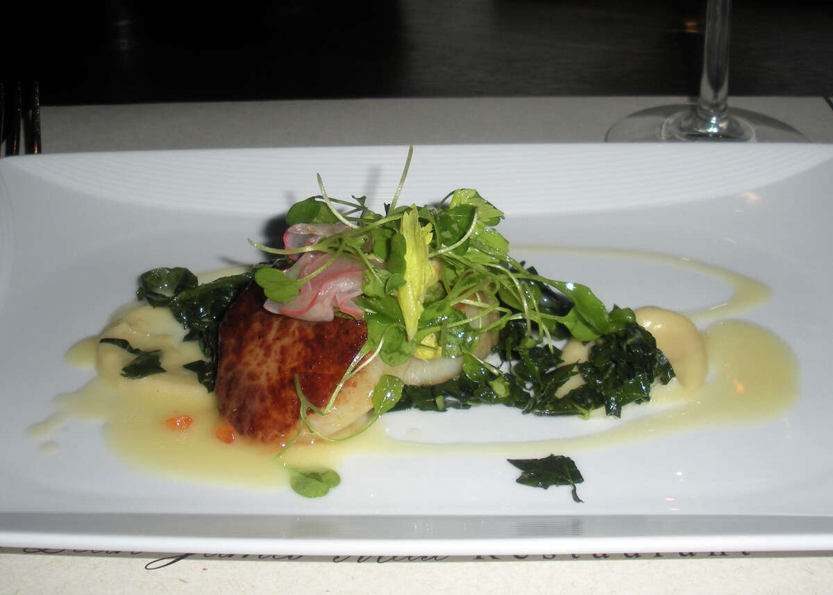 Trumbull Marriott unveils new restaurant