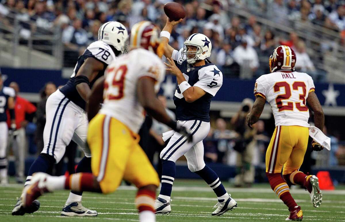 Redskins' RG3 feasts on Cowboys' defense