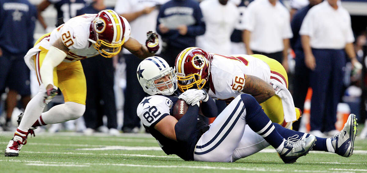 Redskins' RG3 feasts on Cowboys' defense