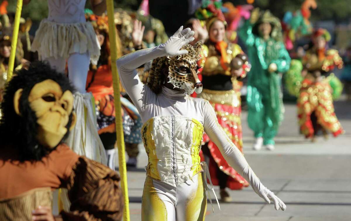 Parade, feast and lights equal Thanksgiving in Houston