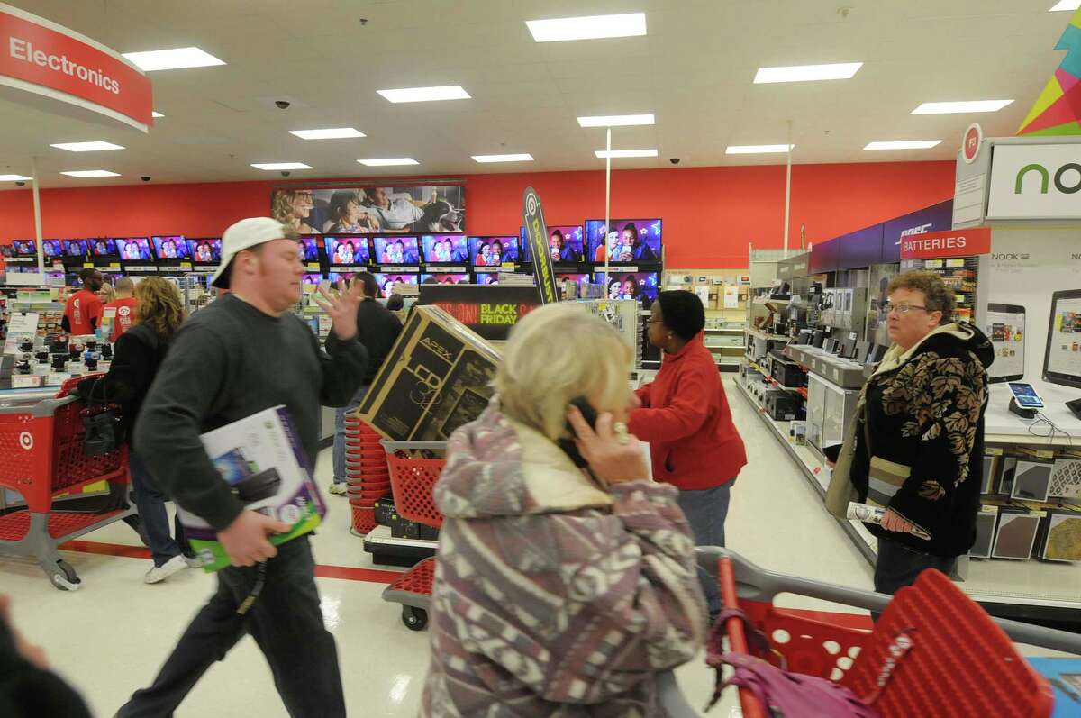 Thanksgiving's main course: shopping