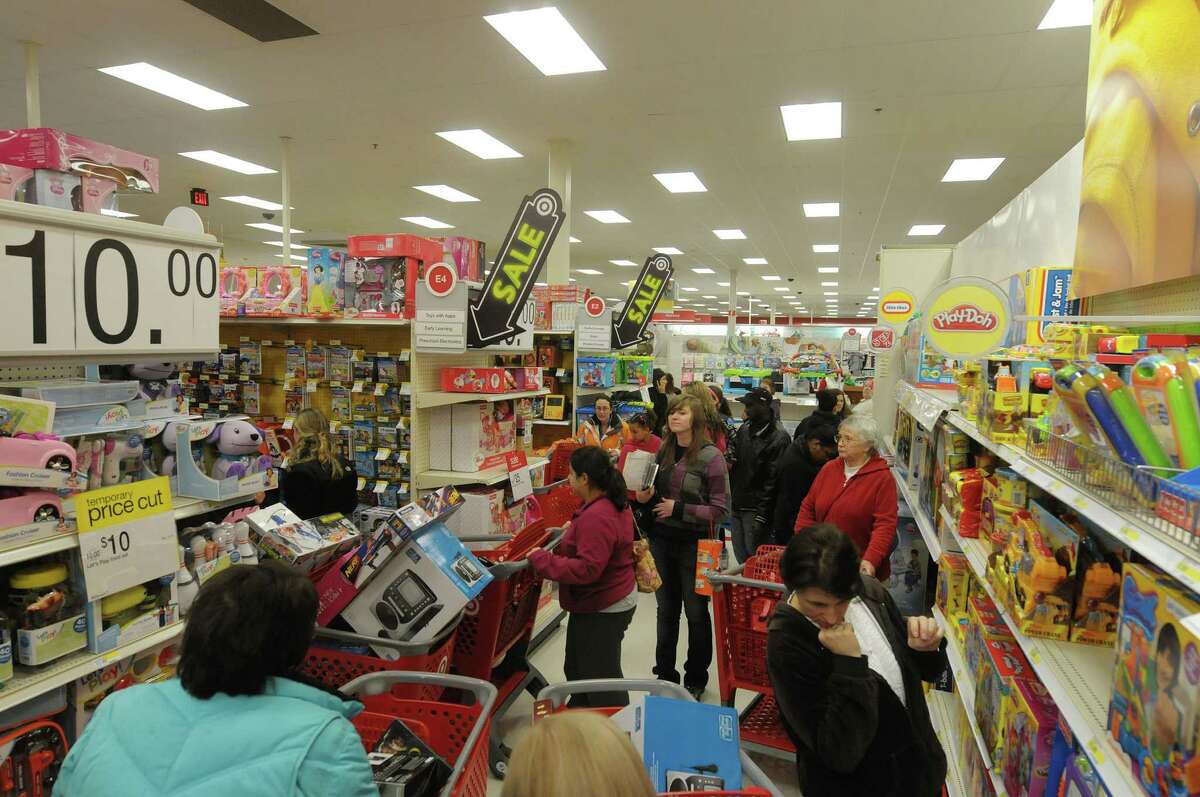 Thanksgiving's main course: shopping