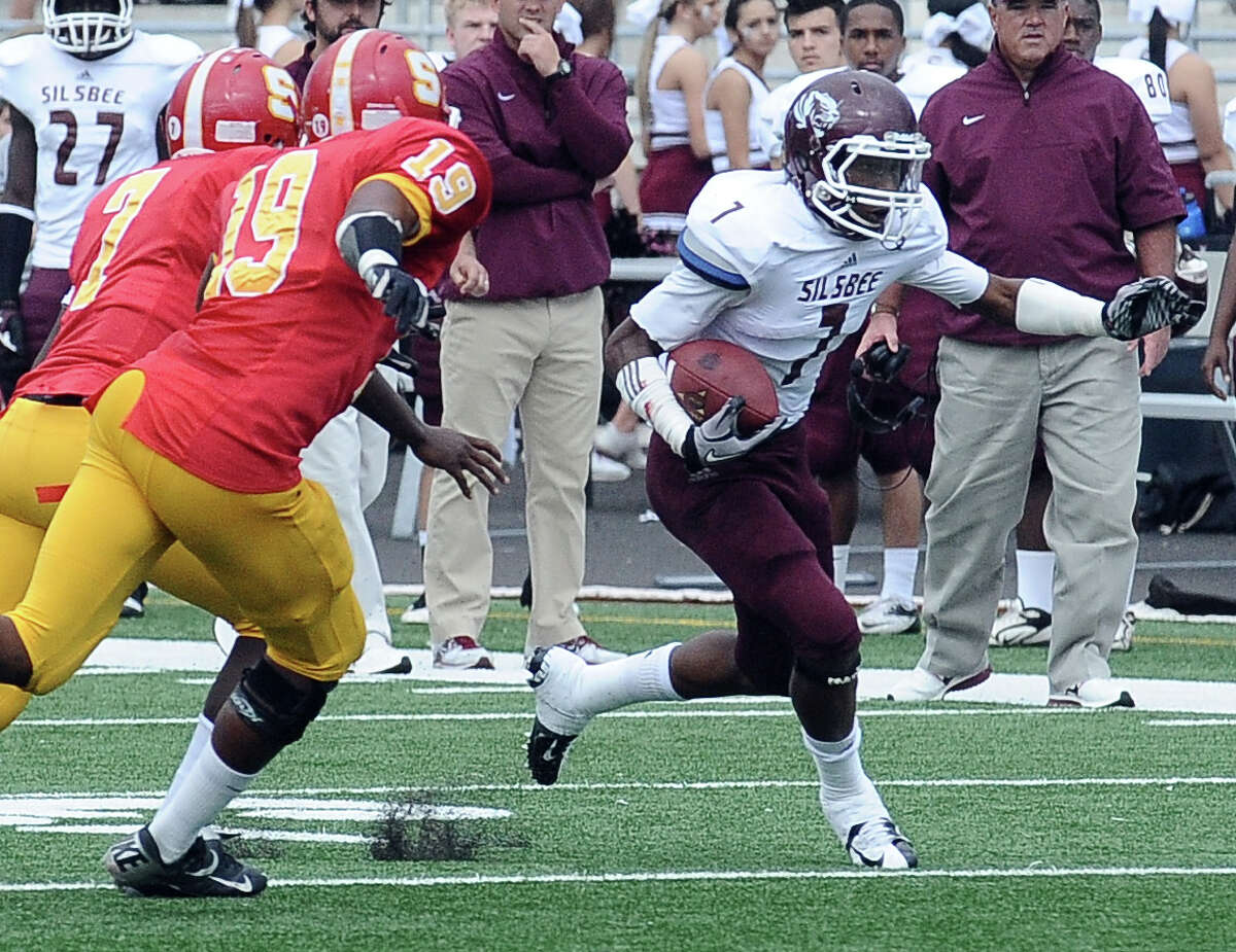 Silsbee football beats Stafford to reach state quarterfinal