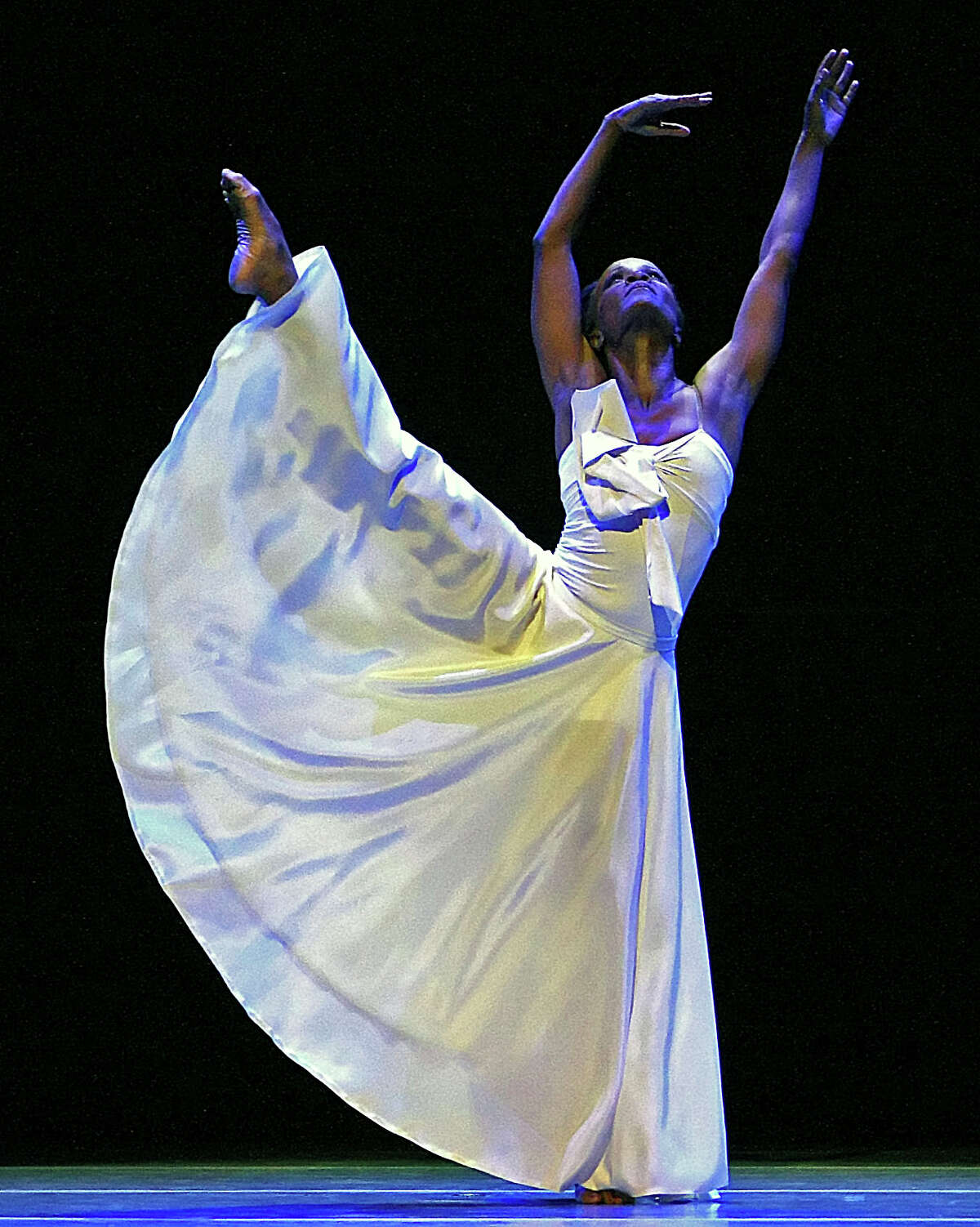 The choreography of moving on